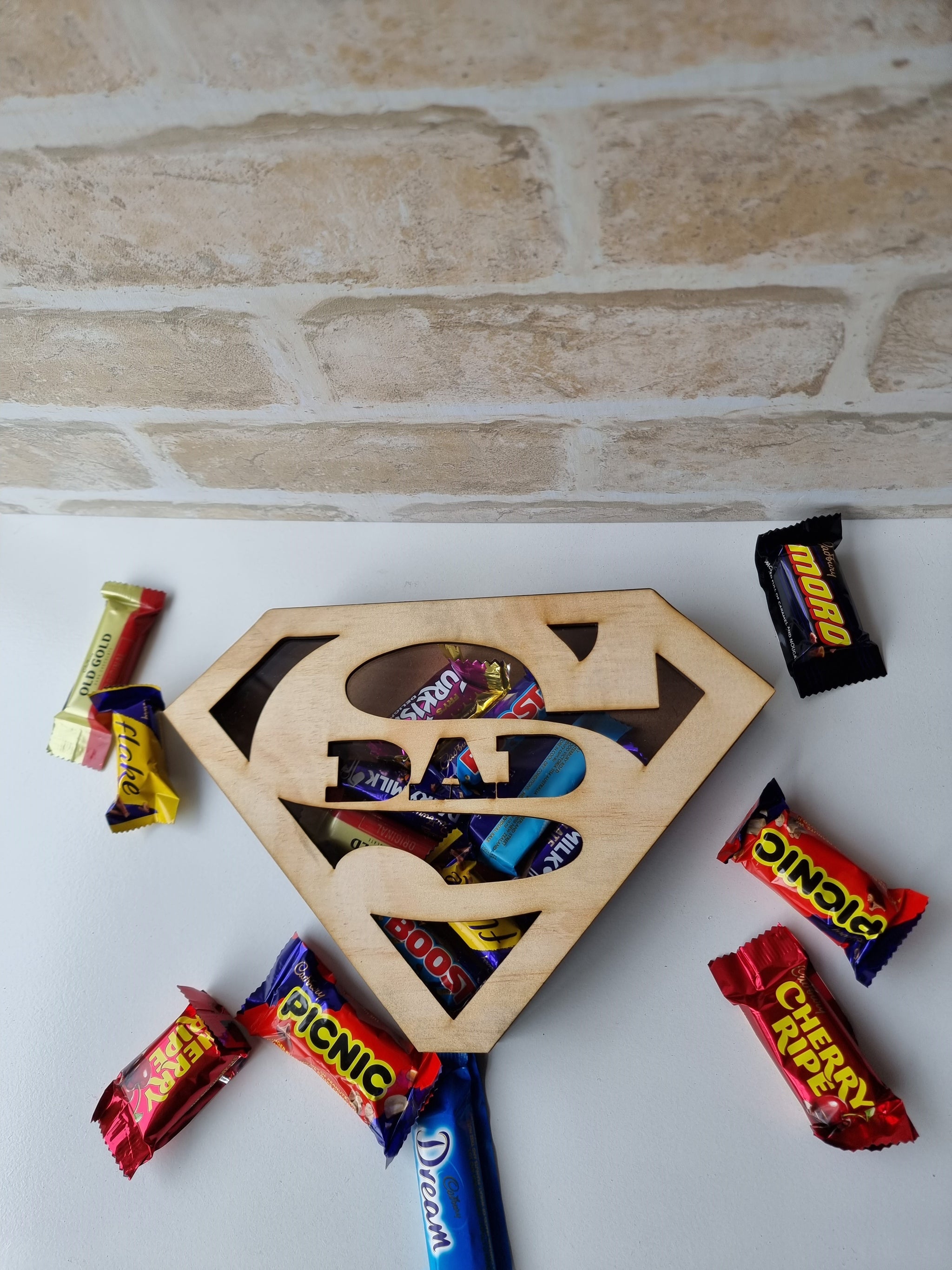 Superman Chocolate Box – Cutting Edge Laser Design